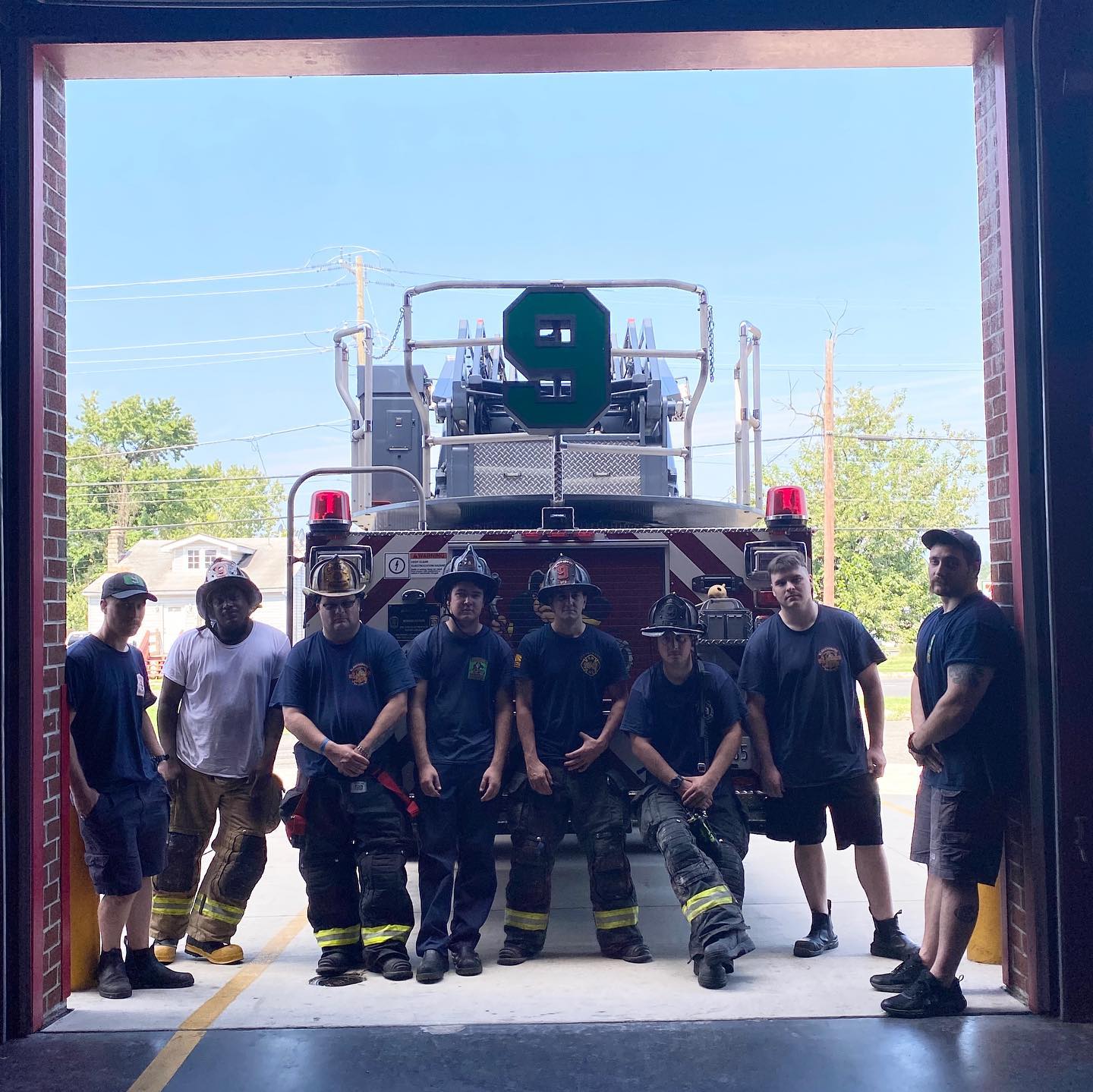 Truck 9 Takes in House Fire in 26's Area - Bladensburg Volunteer Fire ...